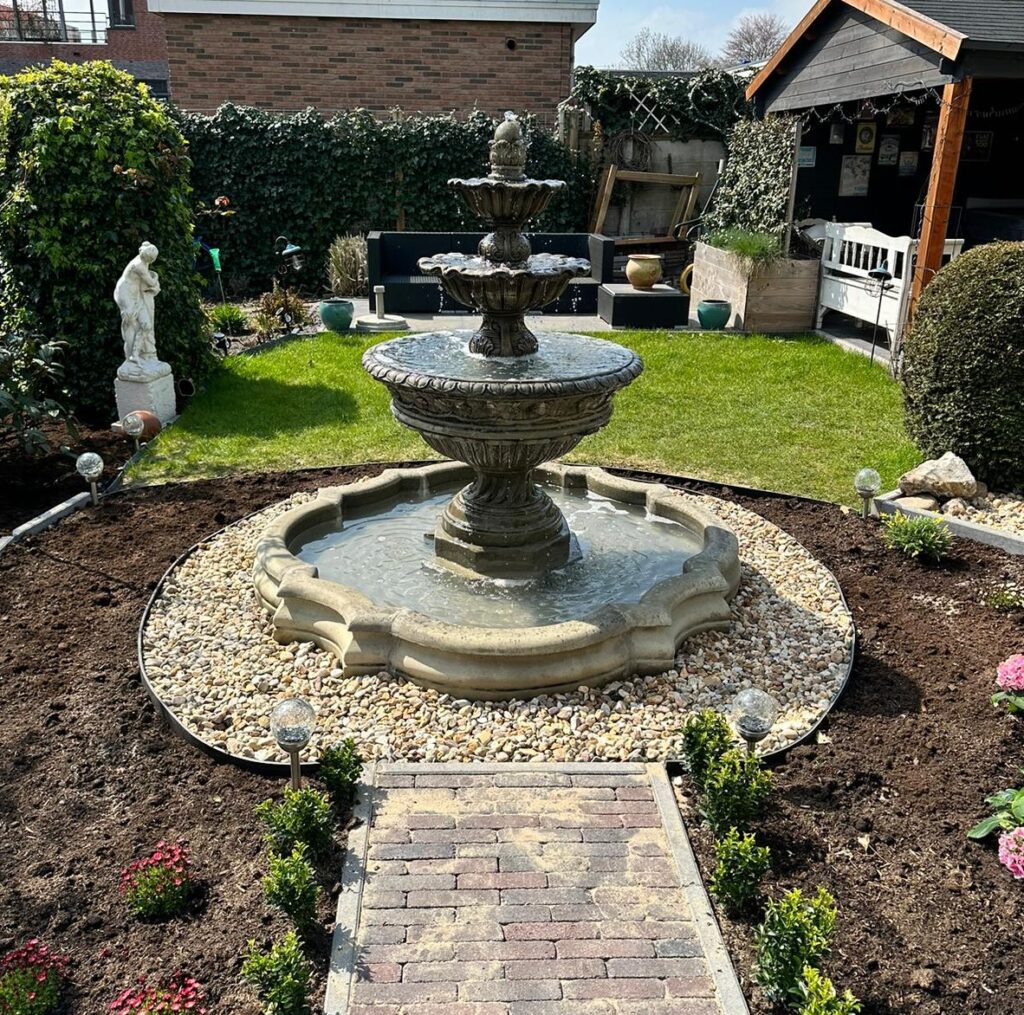 Fontein 37c rand 102 antiek look - Toscana Garden